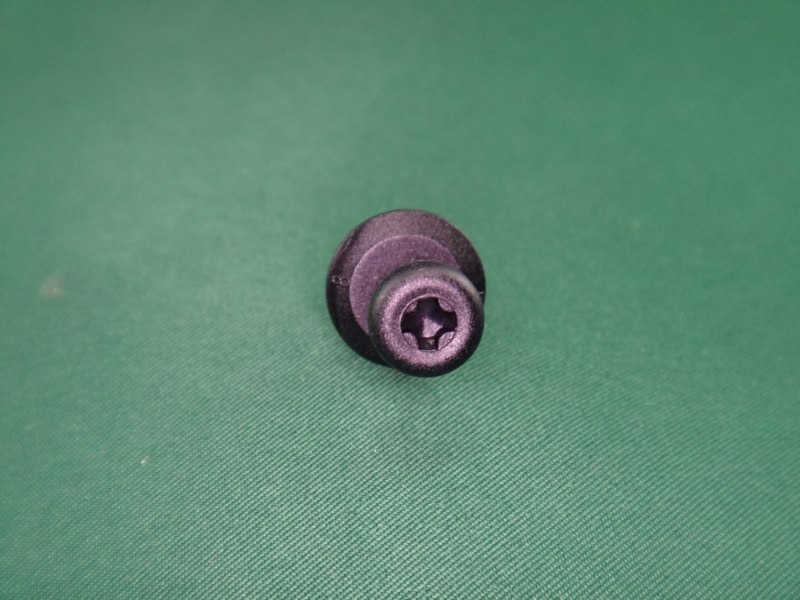 Mercedes-Benz純正部品 :: メルセデス･ベンツ純正部品 :: 内装関連部品 :: 樹脂リベット(12499005929051)