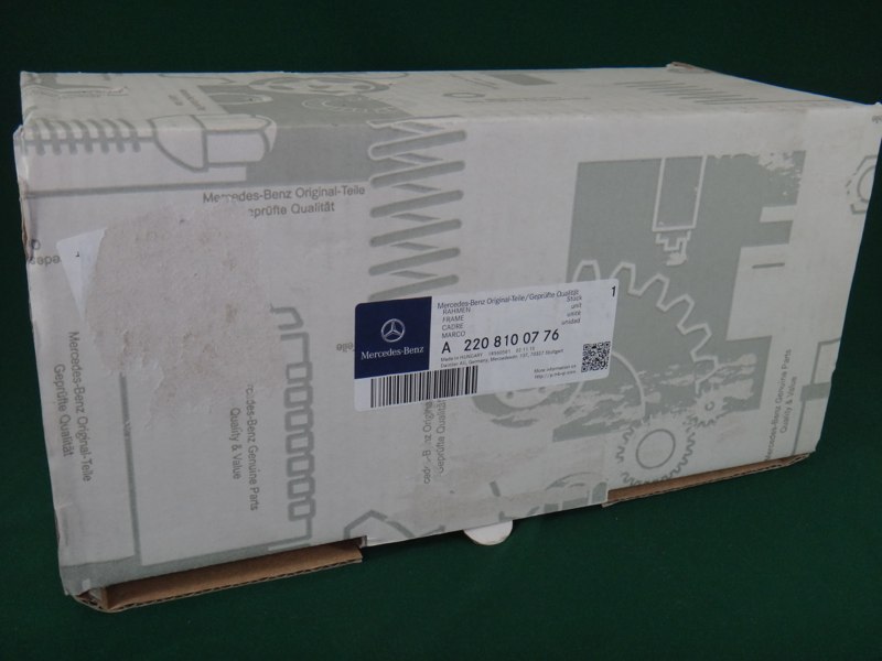 Mercedes-Benz純正部品 :: メルセデス･ベンツ純正部品 :: 外装部品 :: ドアミラー・フレーム左